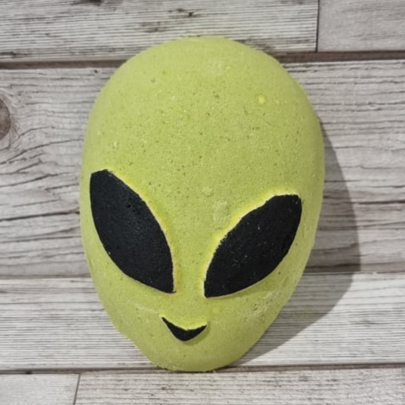 'Area 51 Alien' Bath Bomb – The Soap Sisters